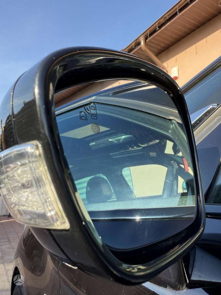 Melns Citroen DS5 2016 Kauņa, ar dzinēja tilpumu 2.00 L un nobraukumu 197 tūkst. km par 8200 €, foto 24 vietnē AUTOMOTO.COM.LV