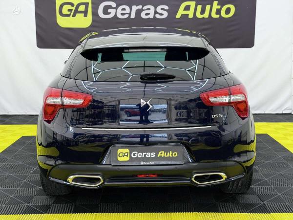 Zils Citroen DS5 2015 Viļņa, ar dzinēja tilpumu 2.00 L un nobraukumu 228 tūkst. km par 7000 €, foto 5 vietnē AUTOMOTO.COM.LV