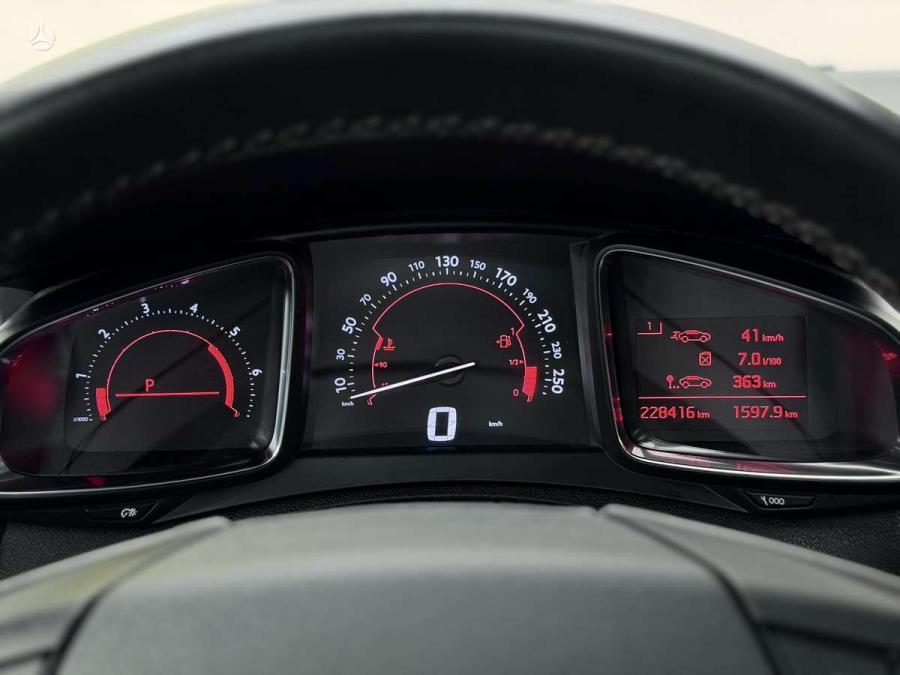 Синий Ситроен ДС5 2015 в Вильнюс, объемом двигателя 2.00 л и пробегом 228 тыс. км за 7000 €, фото 34 на AUTOMOTO.COM.LV