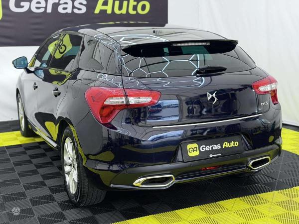 Zils Citroen DS5 2015 Viļņa, ar dzinēja tilpumu 2.00 L un nobraukumu 228 tūkst. km par 7000 €, foto 6 vietnē AUTOMOTO.COM.LV