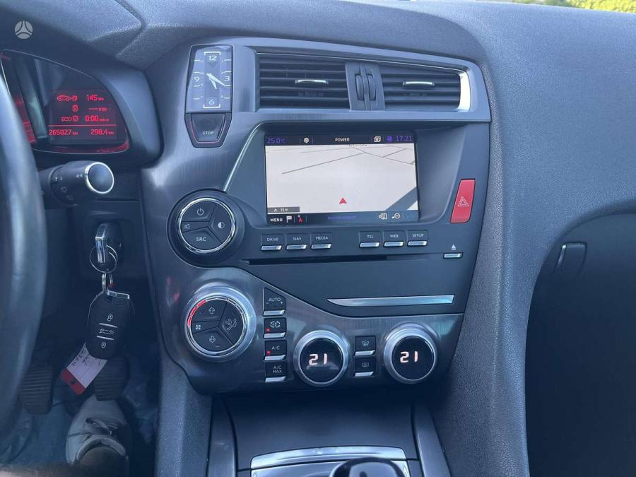 Синий Ситроен ДС5 2016 в Таураге, объемом двигателя 1.56 л и пробегом 265 тыс. км за 5700 €, фото 16 на AUTOMOTO.COM.LV