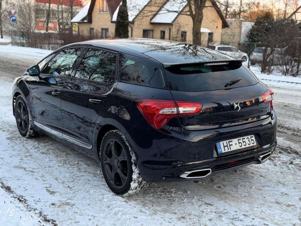 Blue Citroen DS5 2017 in Panevezys, with an engine capacity of 2.00 L and mileage of 142 thousand km for 5900 €, photo 2 on AUTOMOTO.COM.LV