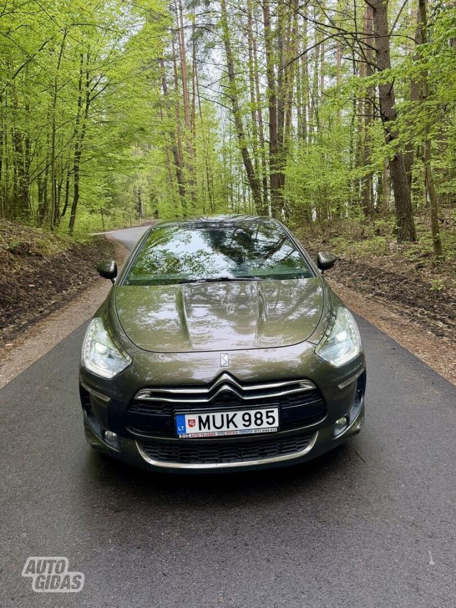 Brown Citroen DS5 2013 in Alytus, with an engine capacity of 2.00 L and mileage of 193 thousand km for 6100 €, photo 1 on AUTOMOTO.COM.LV