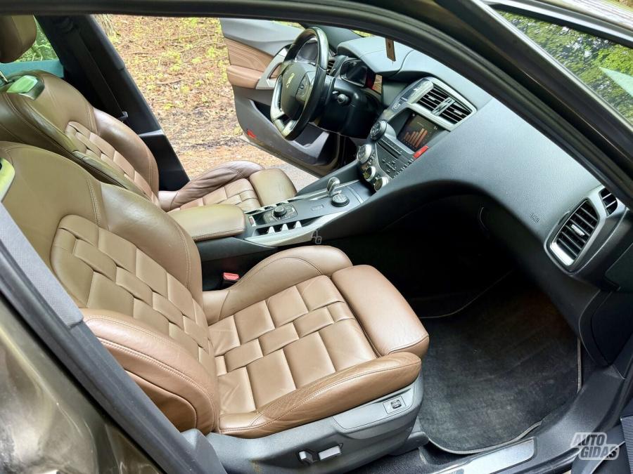 Brown Citroen DS5 2013 in Alytus, with an engine capacity of 2.00 L and mileage of 193 thousand km for 6100 €, photo 17 on AUTOMOTO.COM.LV