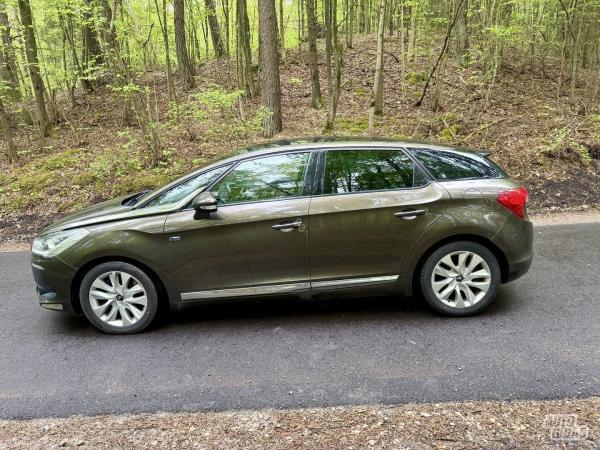 Brūns Citroen DS5 2013 Alīta, ar dzinēja tilpumu 2.00 L un nobraukumu 193 tūkst. km par 5999 €, foto 3 vietnē AUTOMOTO.COM.LV