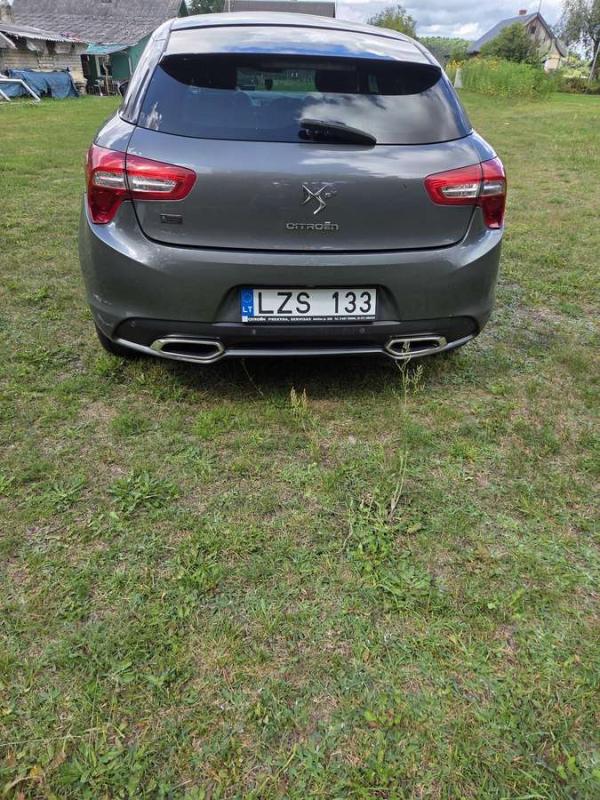 Grey Citroen DS5 2011 in Kaisiadorys, with an engine capacity of 1.60 L and mileage of 266 thousand km for 5000 €, photo 5 on AUTOMOTO.COM.LV