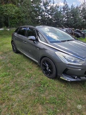 Grey Citroen DS5 2011 in Kaisiadorys, with an engine capacity of 2.00 L and mileage of 266 thousand km for 2700 €, photo 5 on AUTOMOTO.COM.LV