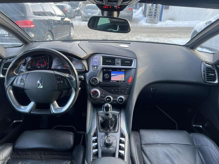 Grey Citroen DS5 2012 in Kaunas, with an engine capacity of 2.00 L and mileage of 309 thousand km for 3200 €, photo 15 on AUTOMOTO.COM.LV