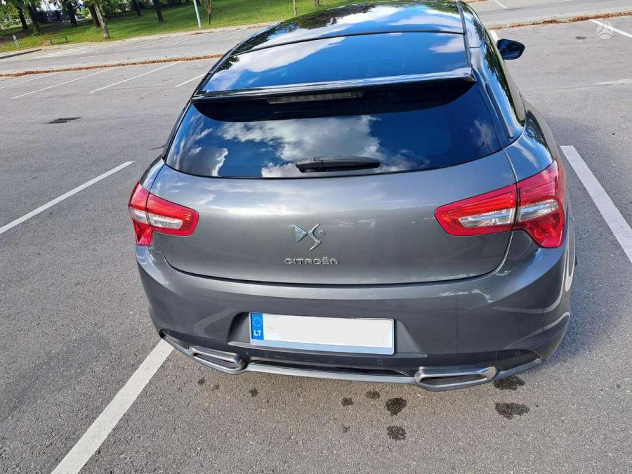 Pelēks Citroen DS5 2012 Tauragė, ar dzinēja tilpumu 2.00 L un nobraukumu 294 tūkst. km par 5000 €, foto 7 vietnē AUTOMOTO.COM.LV
