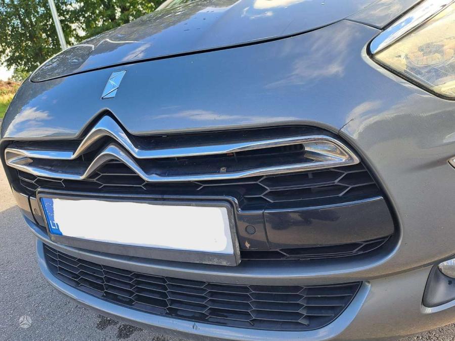 Pelēks Citroen DS5 2012 Tauragė, ar dzinēja tilpumu 2.00 L un nobraukumu 294 tūkst. km par 5000 €, foto 15 vietnē AUTOMOTO.COM.LV