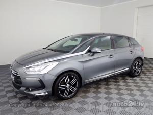 Pelēks Citroen DS5 2012 Tallina, ar dzinēja tilpumu 1.60 L un nobraukumu 176 tūkst. km par 4499 €, foto 3 vietnē AUTOMOTO.COM.LV
