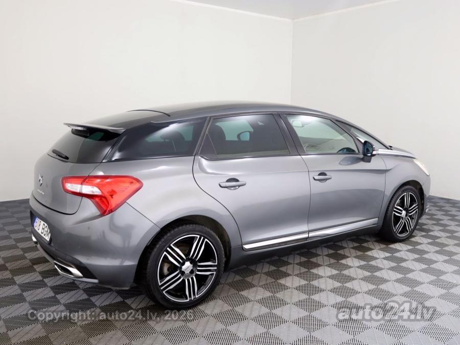 Pelēks Citroen DS5 2012 Tallina, ar dzinēja tilpumu 1.60 L un nobraukumu 176 tūkst. km par 4499 €, foto 4 vietnē AUTOMOTO.COM.LV