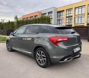 Pelēks Citroen DS5 2012 Viļņa, ar dzinēja tilpumu 1.56 L un nobraukumu 228 tūkst. km par 4750 €, foto 4 vietnē AUTOMOTO.COM.LV
