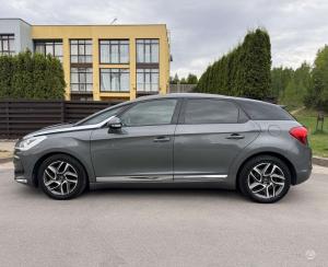 Pelēks Citroen DS5 2012 Viļņa, ar dzinēja tilpumu 1.56 L un nobraukumu 228 tūkst. km par 4750 €, foto 6 vietnē AUTOMOTO.COM.LV