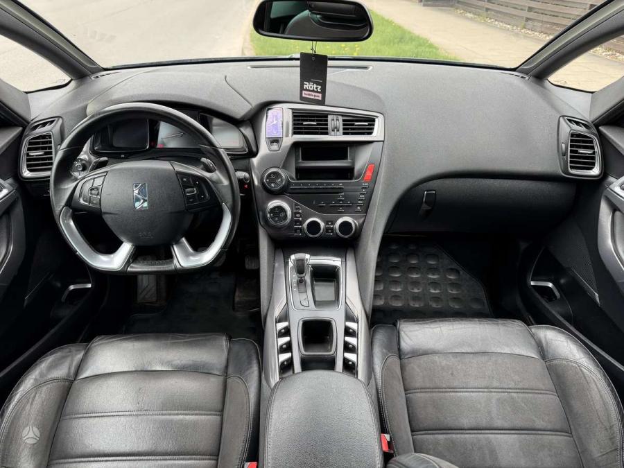Pelēks Citroen DS5 2012 Viļņa, ar dzinēja tilpumu 1.56 L un nobraukumu 228 tūkst. km par 4750 €, foto 12 vietnē AUTOMOTO.COM.LV