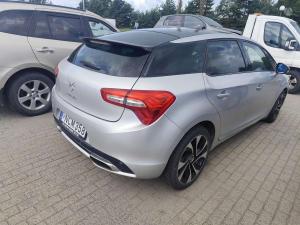 Pelēks Citroen DS5 2012 Viļņa, ar dzinēja tilpumu 2.00 L un nobraukumu 260 tūkst. km par 3350 €, foto 5 vietnē AUTOMOTO.COM.LV