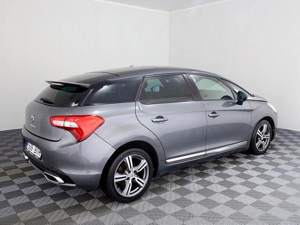 Grey Citroen DS5 2012 in Tallinn, with an engine capacity of 2.00 L and mileage of 288 thousand km for 4499 €, photo 3 on AUTOMOTO.COM.LV