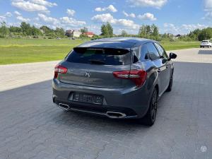 Grey Citroen DS5 2012 in Siauliai, with an engine capacity of 1.60 L and mileage of 177 thousand km for 5600 €, photo 5 on AUTOMOTO.COM.LV