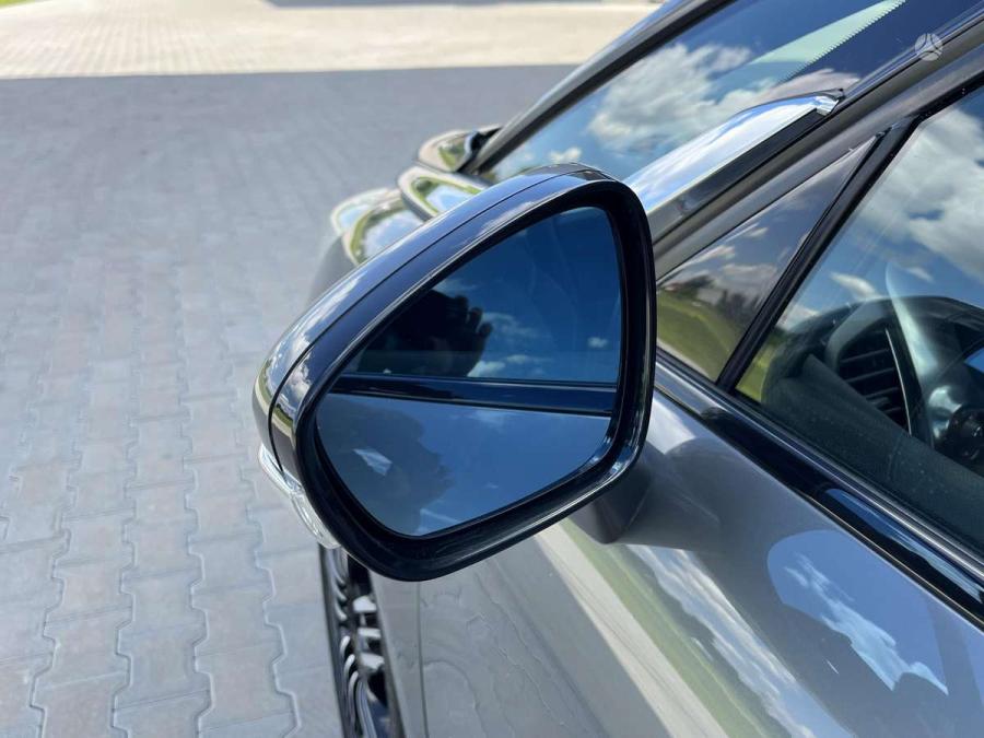 Grey Citroen DS5 2012 in Siauliai, with an engine capacity of 1.60 L and mileage of 177 thousand km for 5600 €, photo 9 on AUTOMOTO.COM.LV