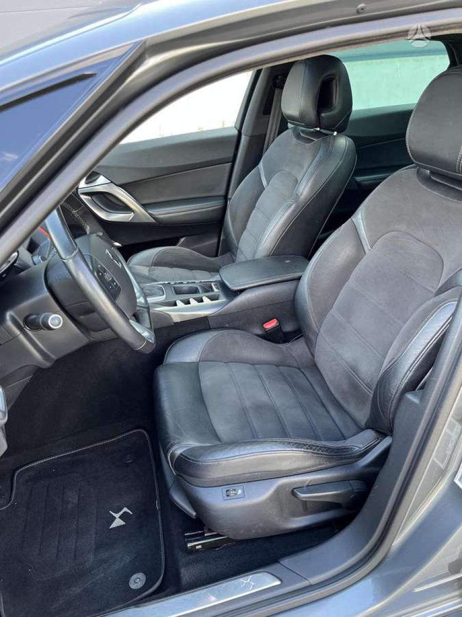 Grey Citroen DS5 2012 in Siauliai, with an engine capacity of 1.60 L and mileage of 177 thousand km for 5600 €, photo 36 on AUTOMOTO.COM.LV