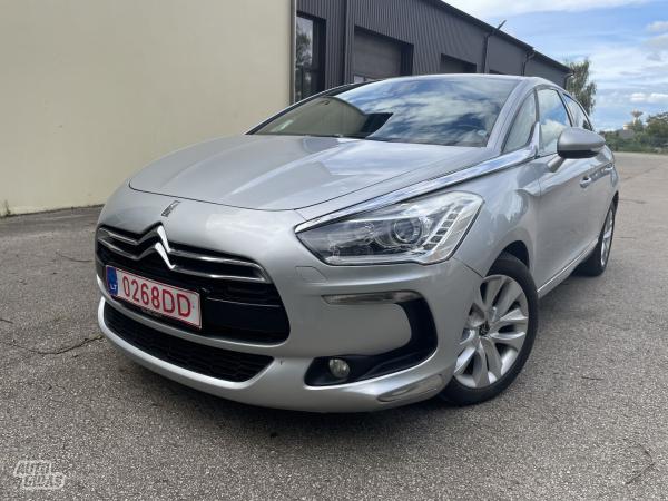 Pelēks Citroen DS5 2012 Šakiai, ar dzinēja tilpumu 2.00 L un nobraukumu 289 tūkst. km par 4200 €, foto 1 vietnē AUTOMOTO.COM.LV