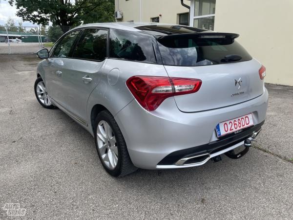 Pelēks Citroen DS5 2012 Šakiai, ar dzinēja tilpumu 2.00 L un nobraukumu 289 tūkst. km par 4200 €, foto 7 vietnē AUTOMOTO.COM.LV