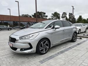 Grey Citroen DS5 2013 in Kaunas, with an engine capacity of 2.00 L and mileage of 211 thousand km for 5700 €, photo  on AUTOMOTO.COM.LV