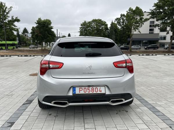 Grey Citroen DS5 2013 in Kaunas, with an engine capacity of 2.00 L and mileage of 211 thousand km for 5700 €, photo 4 on AUTOMOTO.COM.LV