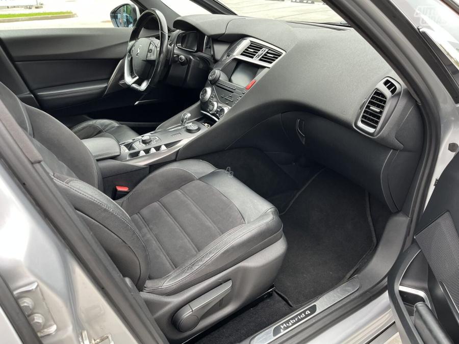 Pelēks Citroen DS5 2013 Kauņa, ar dzinēja tilpumu 2.00 L un nobraukumu 211 tūkst. km par 5700 €, foto 14 vietnē AUTOMOTO.COM.LV