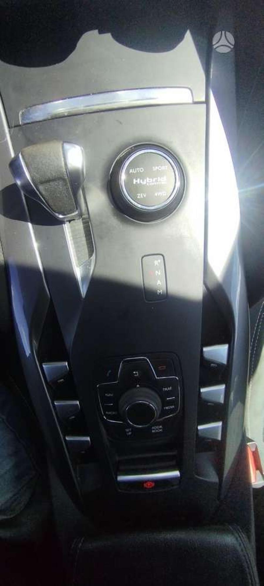 Grey Citroen DS5 2013 in Siauliai, with an engine capacity of 2.00 L and mileage of 306 thousand km for 5600 €, photo 16 on AUTOMOTO.COM.LV