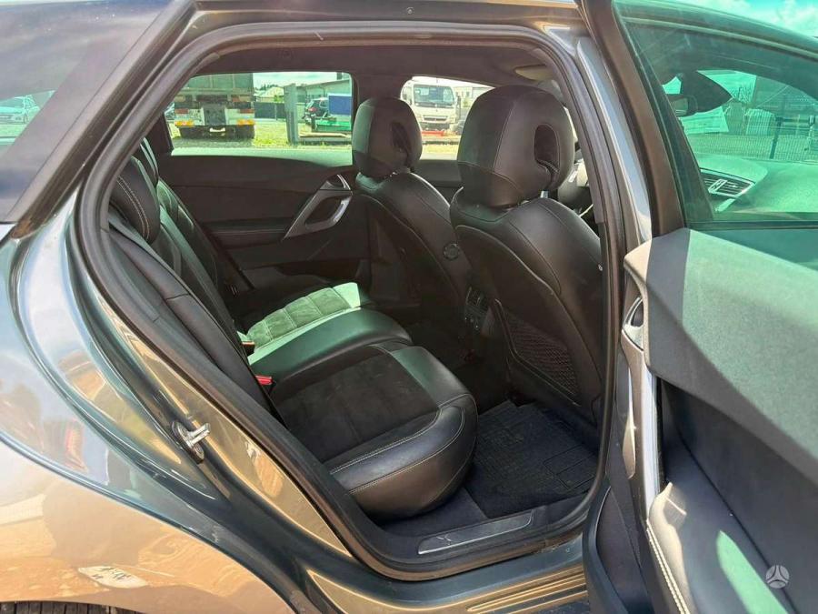 Grey Citroen DS5 2013 in Siauliai, with an engine capacity of 2.00 L and mileage of 306 thousand km for 5600 €, photo 17 on AUTOMOTO.COM.LV