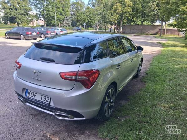 Pelēks Citroen DS5 2013 Viļņa, ar dzinēja tilpumu 2.00 L un nobraukumu 311 tūkst. km par 6300 €, foto 6 vietnē AUTOMOTO.COM.LV