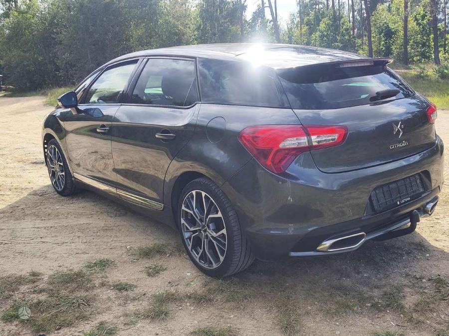 Pelēks Citroen DS5 2014 Šauļi, ar dzinēja tilpumu 2.00 L un nobraukumu 264 tūkst. km par 7600 €, foto 7 vietnē AUTOMOTO.COM.LV