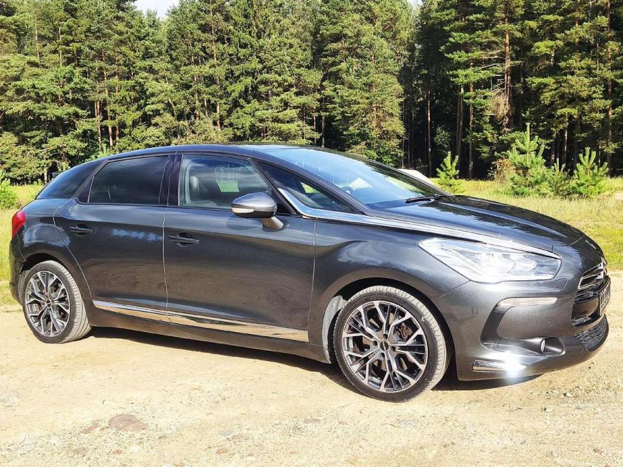 Pelēks Citroen DS5 2014 Šauļi, ar dzinēja tilpumu 2.00 L un nobraukumu 264 tūkst. km par 7600 €, foto 20 vietnē AUTOMOTO.COM.LV