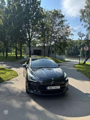 Grey Citroen DS5 2014 in Plunge, with an engine capacity of 2.00 L and mileage of 255 thousand km for 6200 €, photo 3 on AUTOMOTO.COM.LV