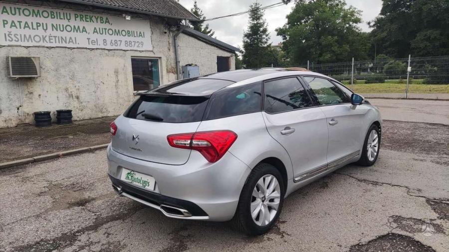 Grey Citroen DS5 2014 in Klaipeda, with an engine capacity of 1.56 L and mileage of 260 thousand km for 5590 €, photo 7 on AUTOMOTO.COM.LV