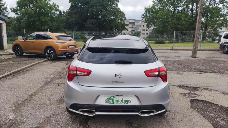 Grey Citroen DS5 2014 in Klaipeda, with an engine capacity of 1.56 L and mileage of 260 thousand km for 5590 €, photo 13 on AUTOMOTO.COM.LV