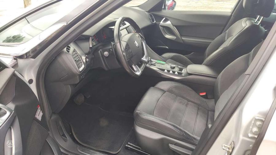 Grey Citroen DS5 2014 in Klaipeda, with an engine capacity of 1.56 L and mileage of 260 thousand km for 5590 €, photo 14 on AUTOMOTO.COM.LV