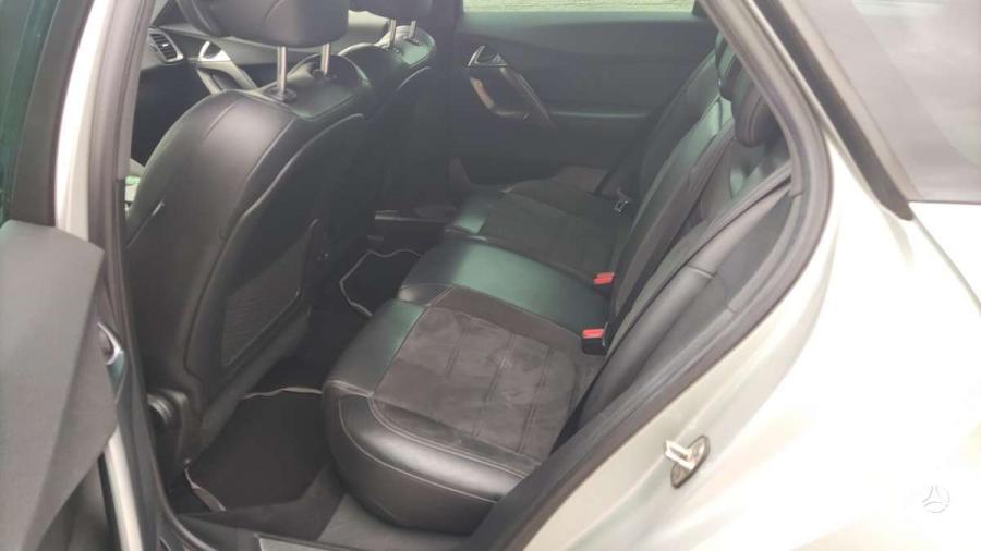 Grey Citroen DS5 2014 in Klaipeda, with an engine capacity of 1.56 L and mileage of 260 thousand km for 5590 €, photo 16 on AUTOMOTO.COM.LV