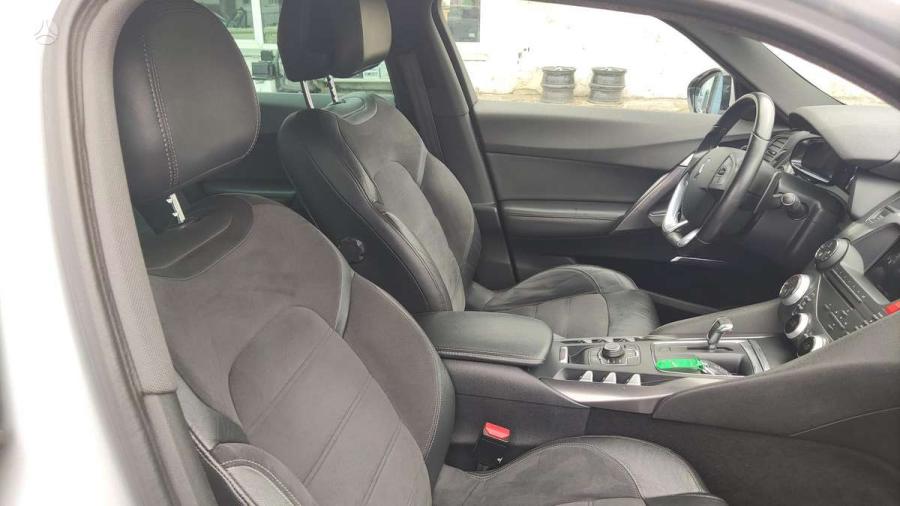 Grey Citroen DS5 2014 in Klaipeda, with an engine capacity of 1.56 L and mileage of 260 thousand km for 5590 €, photo 20 on AUTOMOTO.COM.LV