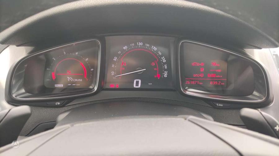 Grey Citroen DS5 2014 in Klaipeda, with an engine capacity of 1.56 L and mileage of 260 thousand km for 5590 €, photo 24 on AUTOMOTO.COM.LV