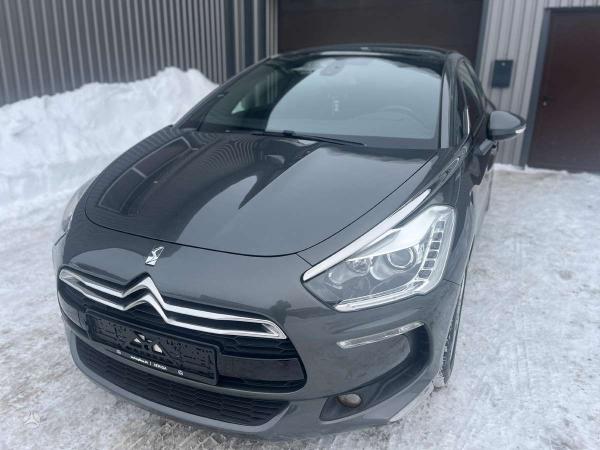 Grey Citroen DS5 2015 in Telschi, with an engine capacity of 1.60 L and mileage of 190 thousand km for 5199 €, photo 2 on AUTOMOTO.COM.LV