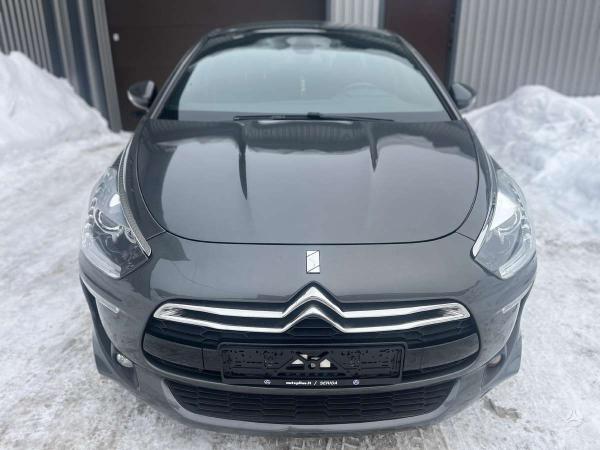 Grey Citroen DS5 2015 in Telschi, with an engine capacity of 1.60 L and mileage of 190 thousand km for 5199 €, photo 5 on AUTOMOTO.COM.LV