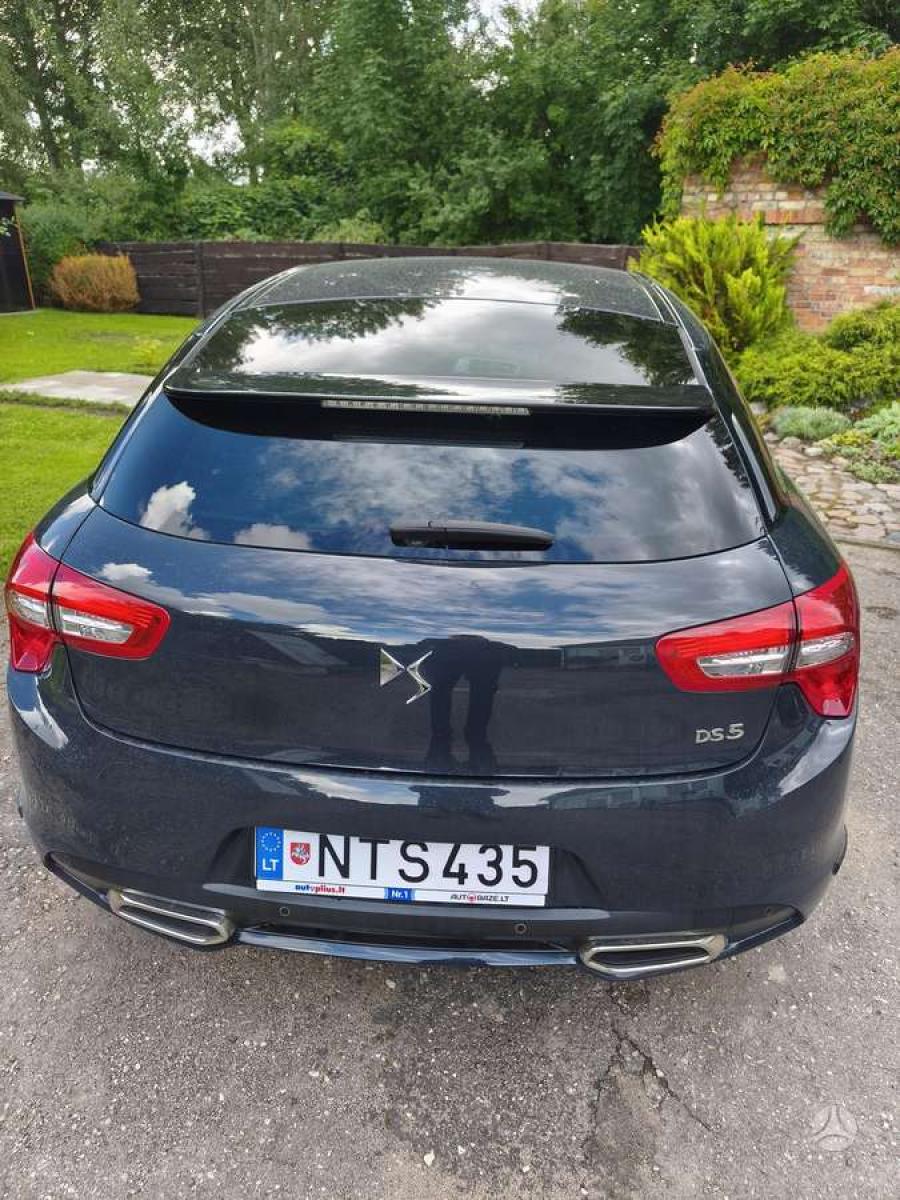 Pelēks Citroen DS5 2015 Šauļi, ar dzinēja tilpumu 1.60 L un nobraukumu 216 tūkst. km par 5800 €, foto 9 vietnē AUTOMOTO.COM.LV