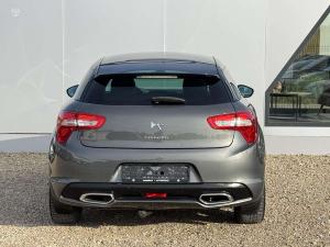 Grey Citroen DS5 2015 in Siauliai, with an engine capacity of 1.60 L and mileage of 152 thousand km for 6600 €, photo 6 on AUTOMOTO.COM.LV