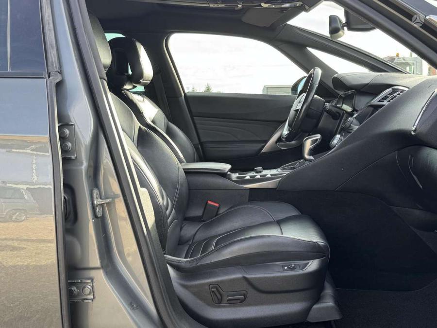 Grey Citroen DS5 2015 in Siauliai, with an engine capacity of 1.60 L and mileage of 152 thousand km for 6600 €, photo 11 on AUTOMOTO.COM.LV