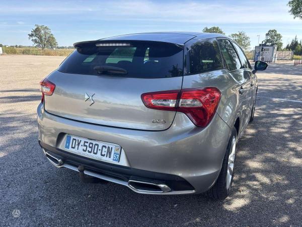 Grey Citroen DS5 2015 in Marijampole, with an engine capacity of 2.00 L and mileage of 176 thousand km for 5500 €, photo 8 on AUTOMOTO.COM.LV