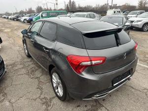 Grey Citroen DS5 2016 in Panevezys, with an engine capacity of 2.00 L and mileage of 123 thousand km for 7400 €, photo 6 on AUTOMOTO.COM.LV