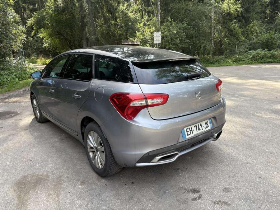 Pelēks Citroen DS5 2016 Tauragė, ar dzinēja tilpumu 1.56 L un nobraukumu 197 tūkst. km par 5500 €, foto 6 vietnē AUTOMOTO.COM.LV
