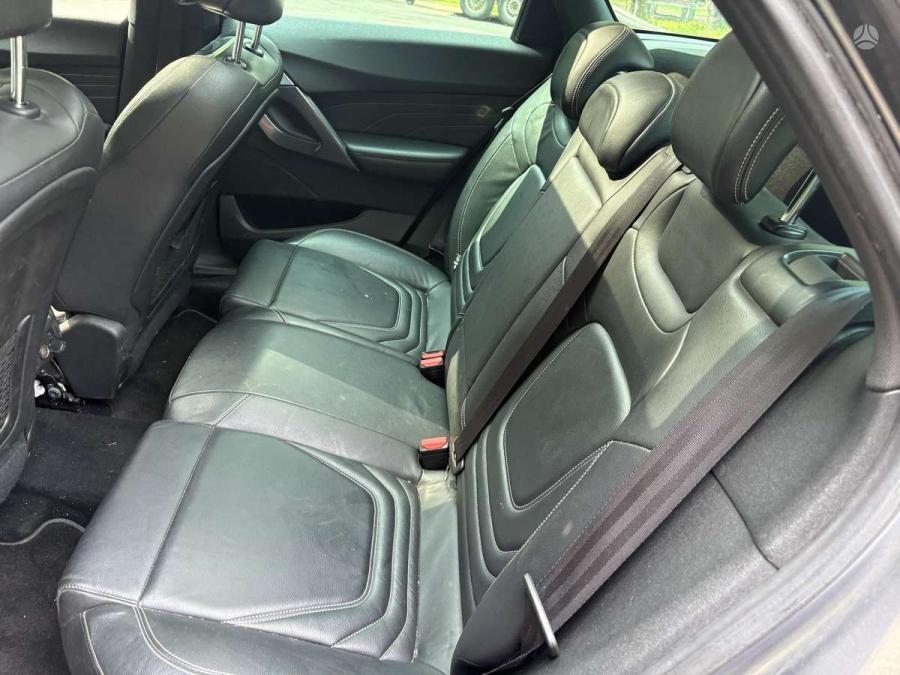Pelēks Citroen DS5 2016 Tauragė, ar dzinēja tilpumu 1.56 L un nobraukumu 197 tūkst. km par 5500 €, foto 11 vietnē AUTOMOTO.COM.LV